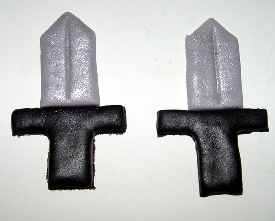 12 Fondant Sword Cupcake Toppers on Luulla